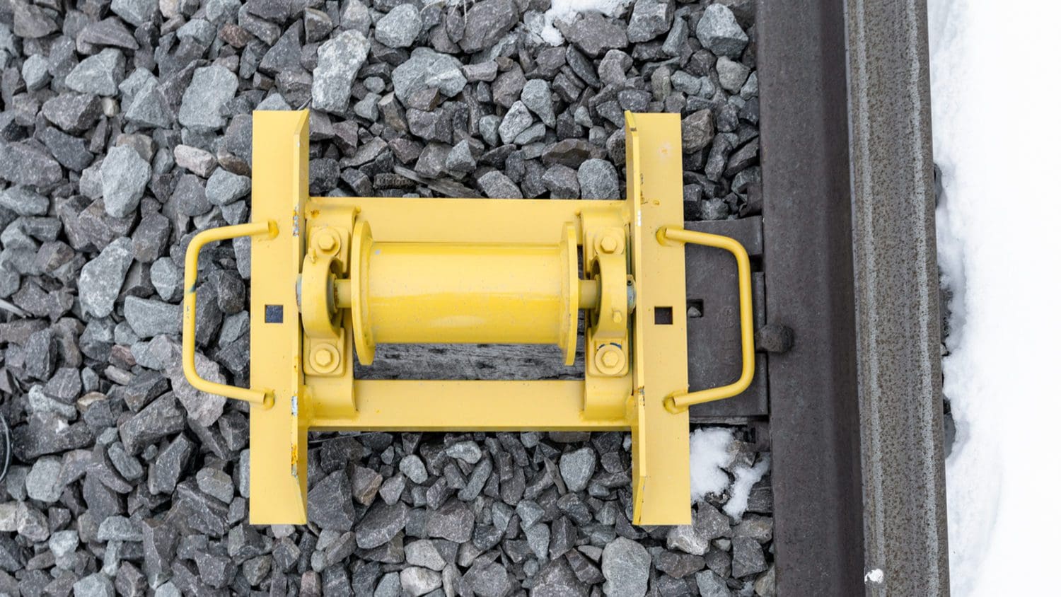 Rail Roller | Heavy-Duty Rail Handling Roller | DymaxRail